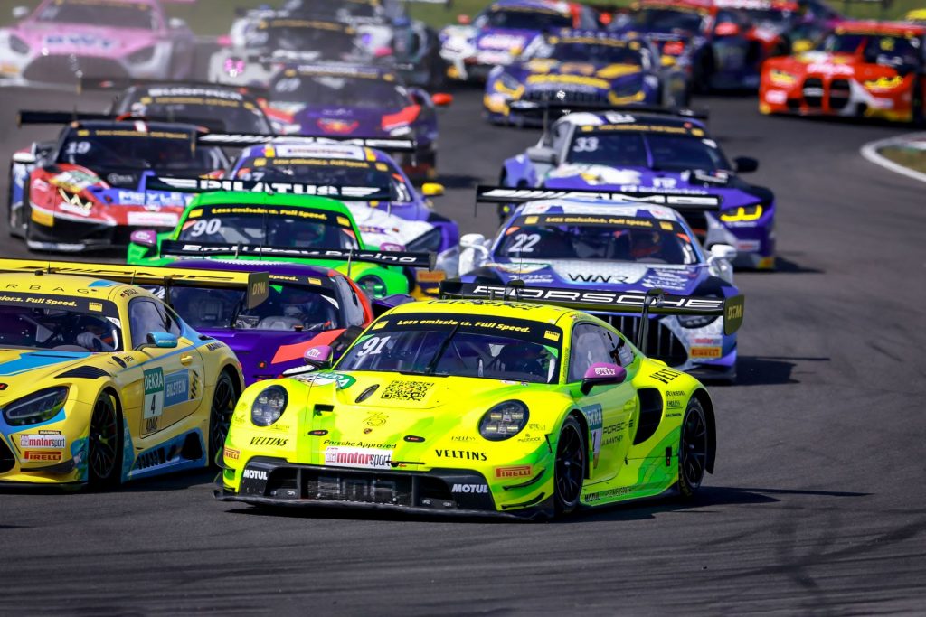 DTM 2024: Fokus auf Nachhaltigkeit und Kosteneffizienz - Serie führt ...