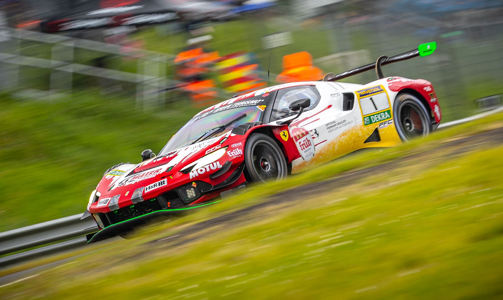 Frikadelli Racing mit Gastauftritt in der Spezial-Tourenwagen-Trophy (STT)